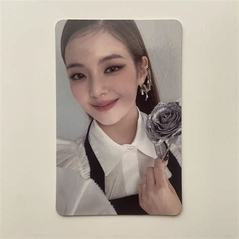 Official Lia Itzy Photocard From Checkmate Album Depop