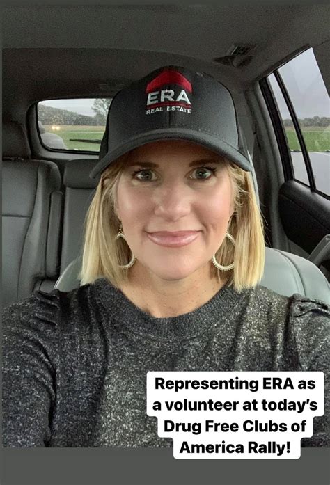 Sandy Steinbrook Realtor At Dwell Real Estate Chillicothe Oh