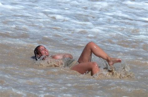 Louise Redknapp Topless 9 Photos Thefappening