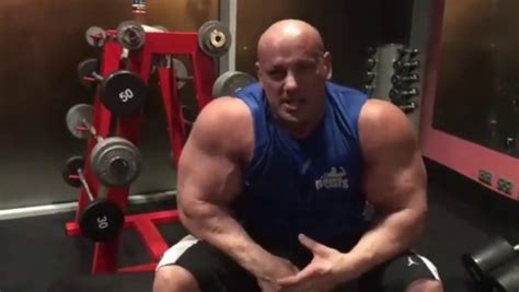 When Gym Bro Gets Pumped To Show Off Tumbex