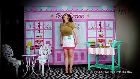 Ludella Hahn Ice Cream Vore