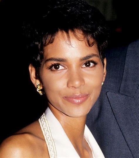 Halle Berry Halle Berry Young Halle Berry Pixie Halle Berry Style