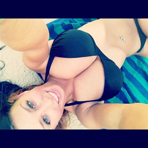 Beach Selfie Porn Pic Eporner