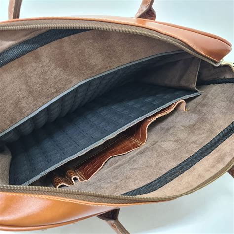 قیمت و خرید کیف لپ تاپ مدل آفاق چرم طبیعی کد A800 مناسب برای لپ تاپ 13