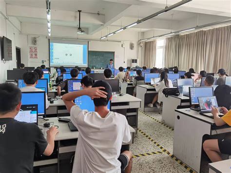 软件工程学院启动2020级集中毕业实习 软件工程学院