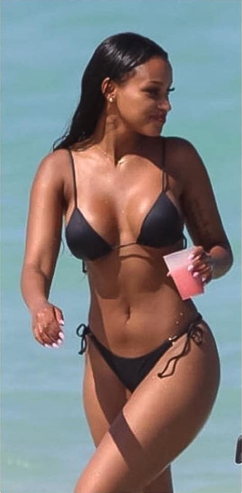 Naked Fanny Neguesha Added 07192016 By K3