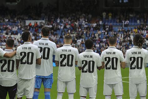 España En El Punto De Mira Tras Los Insultos Racistas A Un Futbolista