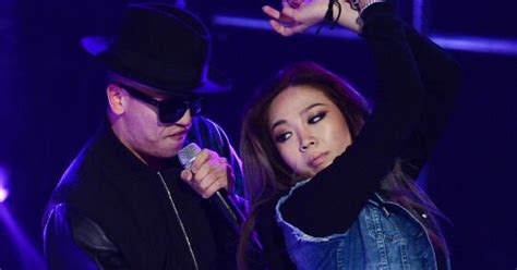 [포토] 못된 개코 여자 백댄서 엉덩이 찰싹