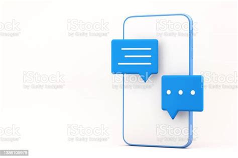 흰색 배경에 음성 거품이있는 3d 스마트 폰 통신 및 소셜 미디어 개념 3d 일러스트 배경 소셜 네트워킹에 대한 스톡 사진 및 기타 이미지 Istock
