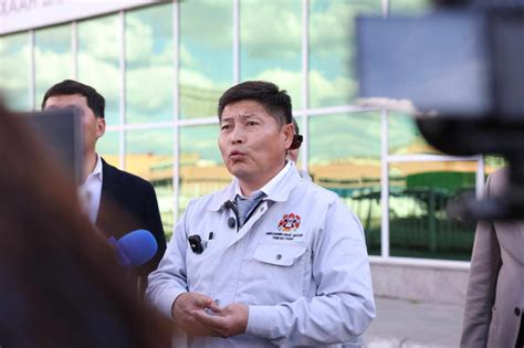 Х Нямбаатар 207 дугаар байрыг шинээр барихад 63 иргэний зөвшөөрөл хэрэгтэй