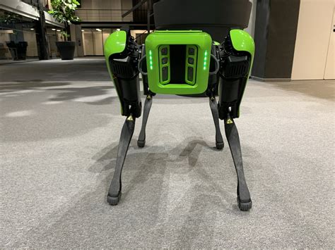 Fotogalerie První Robopes Spot V Česku Jak Vypadá A Co Umí Lupa Cz