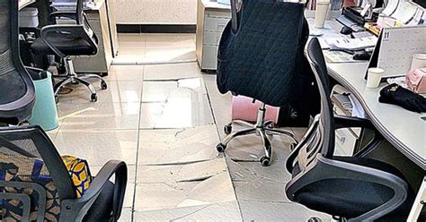 바닥 쩍쩍 금 가고 타일 솟았다 광주 건물 대피소동 무슨일