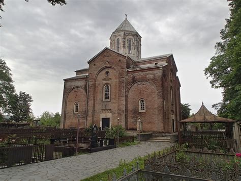 ძველი სენაკის მაცხოვრის შობის ეკლესია ძველი სენაკი