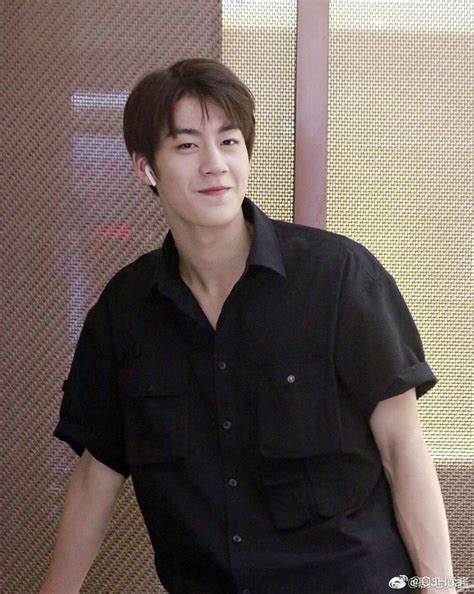ปักพินในบอร์ด massagem