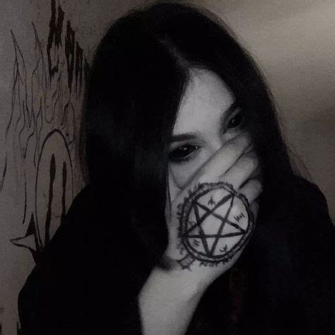 Goth Girl Pfp