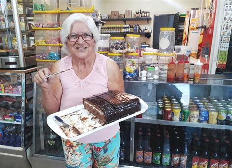 Tia Nena Quem Faz A Coxinha Eleita Como Melhor De Ribeir O Preto Hist Ria Do Dia
