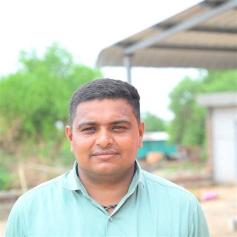 Haresh Chaudhari Kumbhardi Haresh6513 • Threads Say More