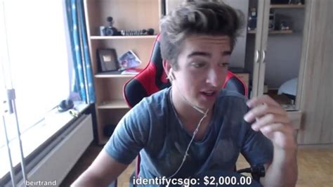 Streamer Gets 20 000 Donation Live Gone Wrong Youtube