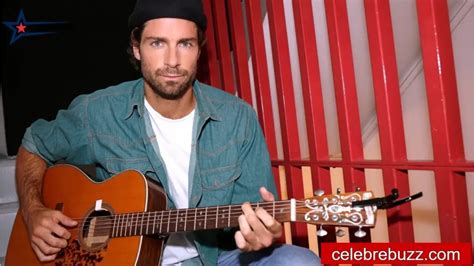 Tom Leeb Limpact De Sa Taille Imposante Sur Sa Carrière Celebre Buzz