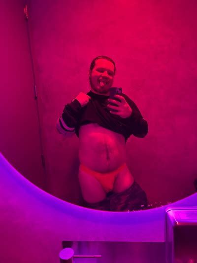Feelin Myself At A Party Tonight Tumbex
