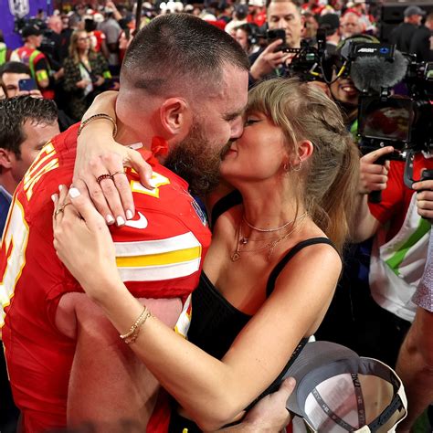 Wie Taylor Swift Travis Kelces Geschichtsträchtigen Moment Feierte