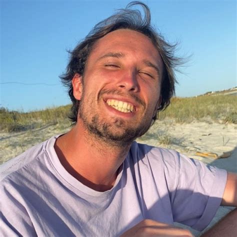 Basile Bruxelles Bruxelles Capitale Diplômé en informatique de