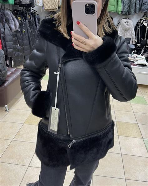 Кожа — цена 8000 грн в каталоге Дубленки Купить женские вещи по доступной цене на Шафе Украина