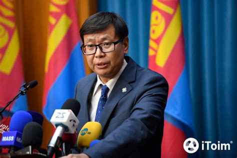 П Наранбаяр 16 аас доош насны хүүхэд цахим орчинд орохыг хориглох хуультай болно