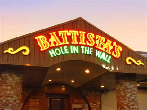 The Wall Las Vegas Battistas Hole In The Wall Las Vegas Bafrux