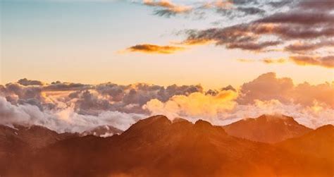 청년신학아카데미 문지웅 목사 카이로스와 하나님의 나라 눅 1235 59 1 위임된 권력 대리인의 자세35 48 바울의 권력론을 한마디로 요약하면 ‘모든