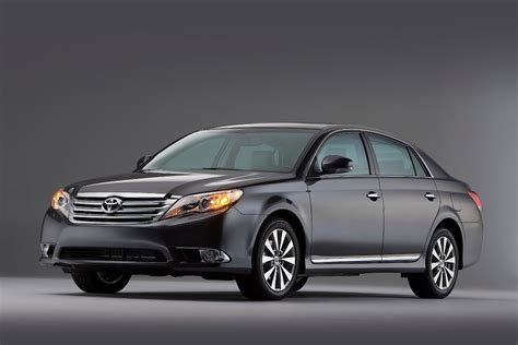 Avalon Ring