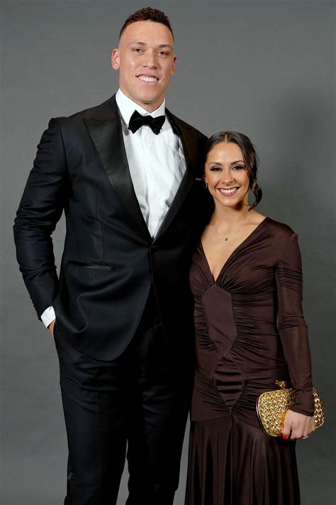 How Tall Is Aaron Judge Wife Surprising Height Revealed Wifequery