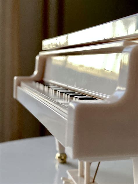 Музикална кутия роял с балерина Musicts Bg Подаръци за музиканти и меломани