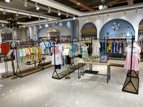 童装店面装修设计效果图片大全装信通网效果图