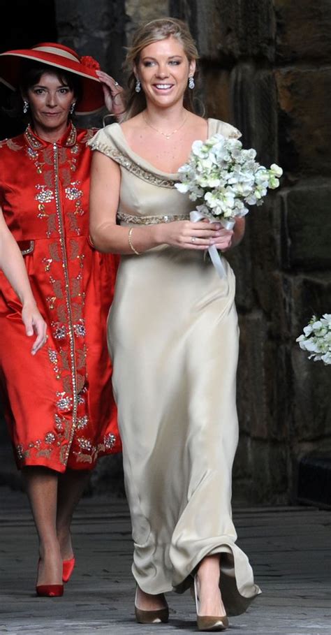 Prince Harrys Ex Chelsy Davy Is A Golden Goddess In Slinky Bridesmaid Dress Hello