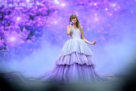 25 Best Taylor Swift Wedding Songs For Your Dream Wedding