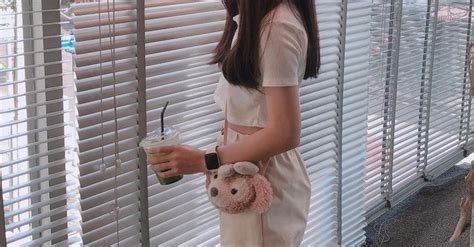 รวมรูปภาพของ น่ารักเกินวัย น้องโบนัส สาวน้อยสุดคิวท์ชั้น ม 2 จาก จาก