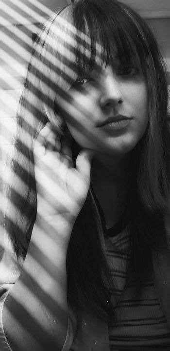 Bambii Baby Onlyfans Free Trial Photos Socials Fansmetrics Com