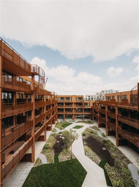 Gallery Of Regulateur Housing Complex De Zwarte Hond 5