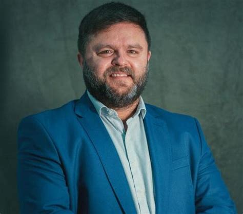 Conhecido No Universo Esportivo Pelo Desenvolvimento De Mentes Campeãs