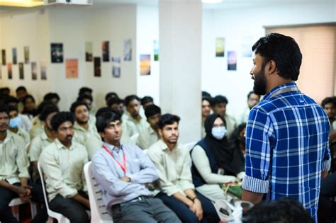 The Difference Between Traditional Degree Vs Vocational Degree