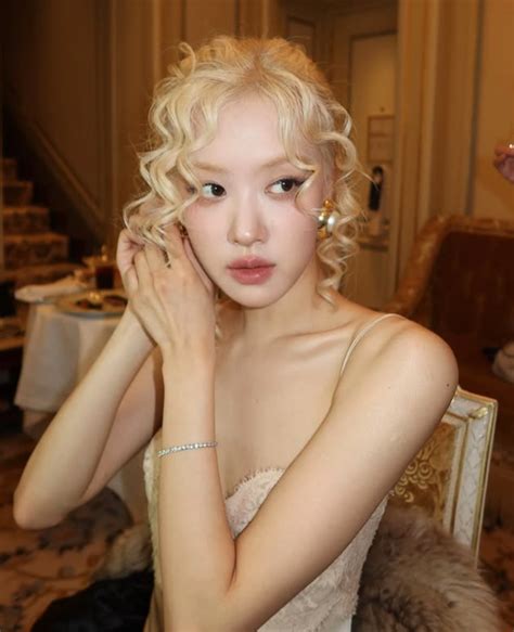 인`스타`그램 세상 “난 살아남았다”…‘아파트 터진 로제 눈물도 터졌다 Zum 뉴스