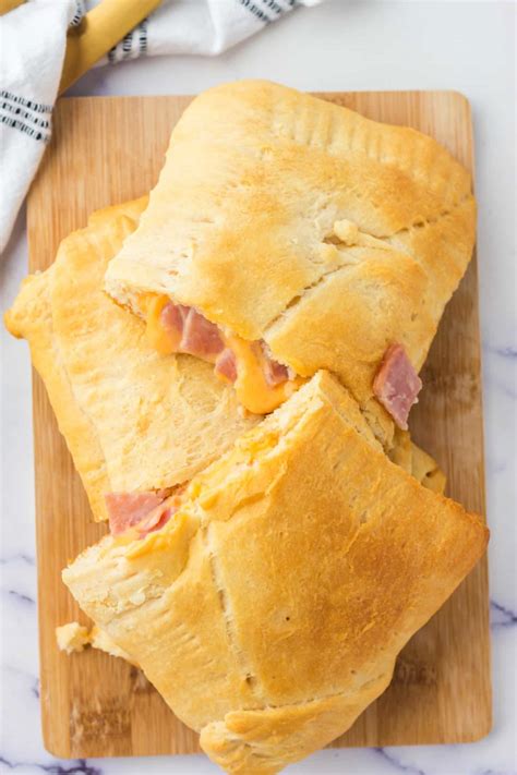 Easy Ham And Cheese Hot Pockets Recipe Crescent Roll Hot Pockets Ham