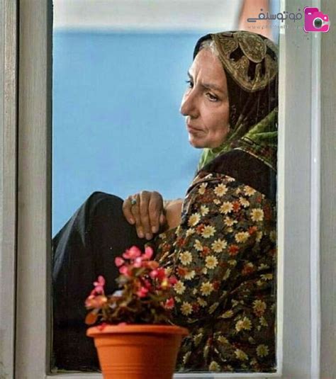 بیوگرافی مهری آل آقا بازیگر نقش مادر راحله در سریال غریبه عکس ️