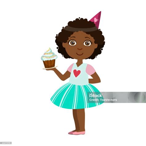 컵 케이크와 소녀 축하 속성과 귀여운 만화 캐릭터의 생일 파티 세트에서 아이들의 일부 귀여운에 대한 스톡 벡터 아트 및 기타