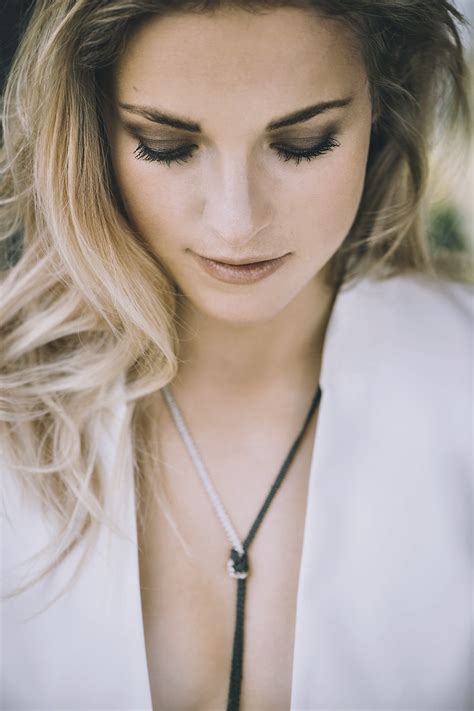 Lara Gut Swiss Alpine Ski Racer Olympic Bronze Medalist Reveals Her Success Story Page 2 Of 4