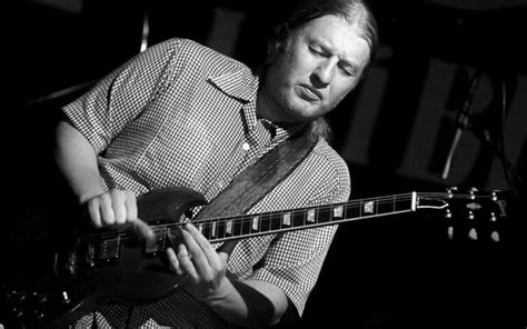 How To Play Guitar Like Derek Trucks The Blogging Musician