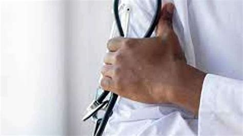 හදිසි තත්ත්වයකට වෛද්‍යවරු සුදානමින්