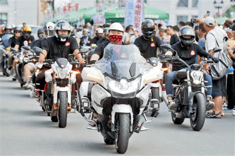 邂逅机车美女，就在哈尔滨世界欢乐城 文化 生活 摩托车