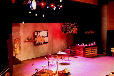 극단 플레이박스 시어터 입니다 Bar 나무에 오신 것을